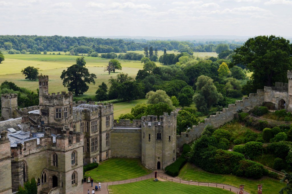Warwick Castle Visitor's Guide – Jam Travel Tips